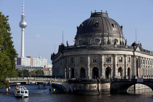 BERLIN - Grad kontrasta