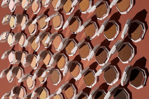 Fenty Beauty puder koji odgovara svima