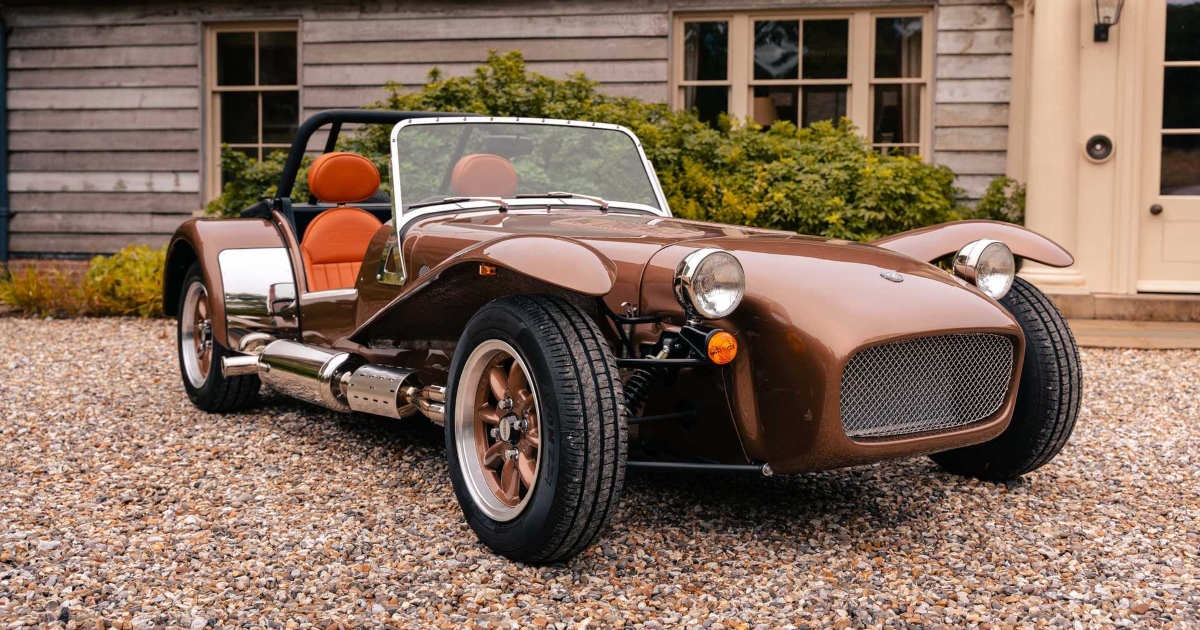 Neoklasični DNK i moderne performanse u novom Caterham Super Seven 2000 ...