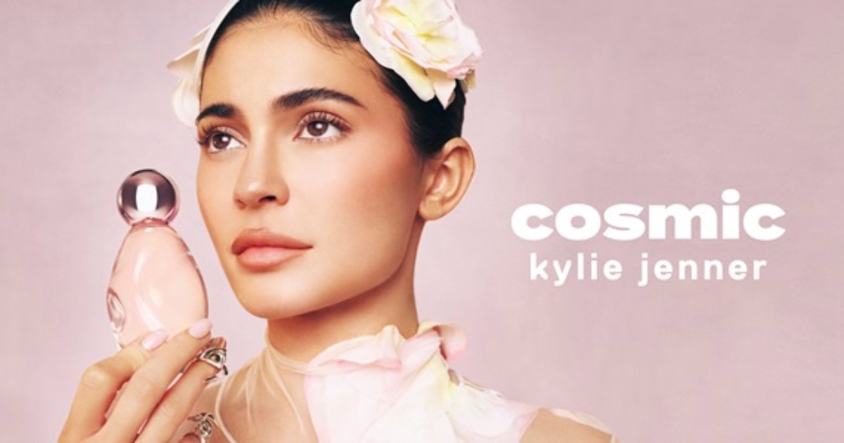 Kajli Džener lansira svoj prvi pafrem „Cosmic“